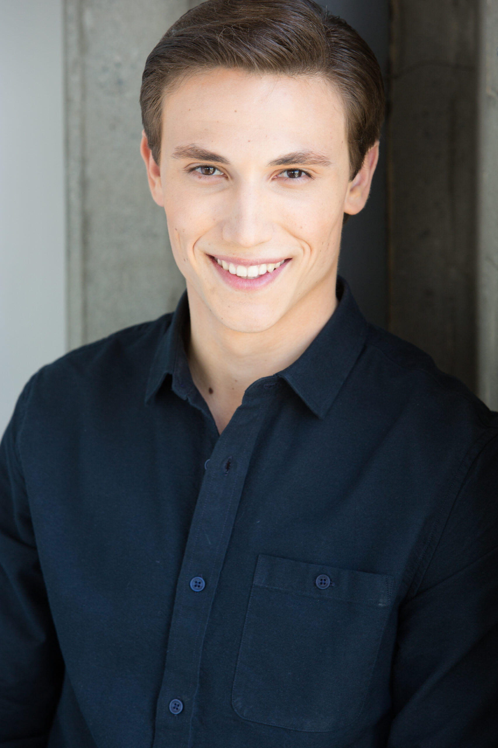 Singer Logan Tanner - Orlando Sings